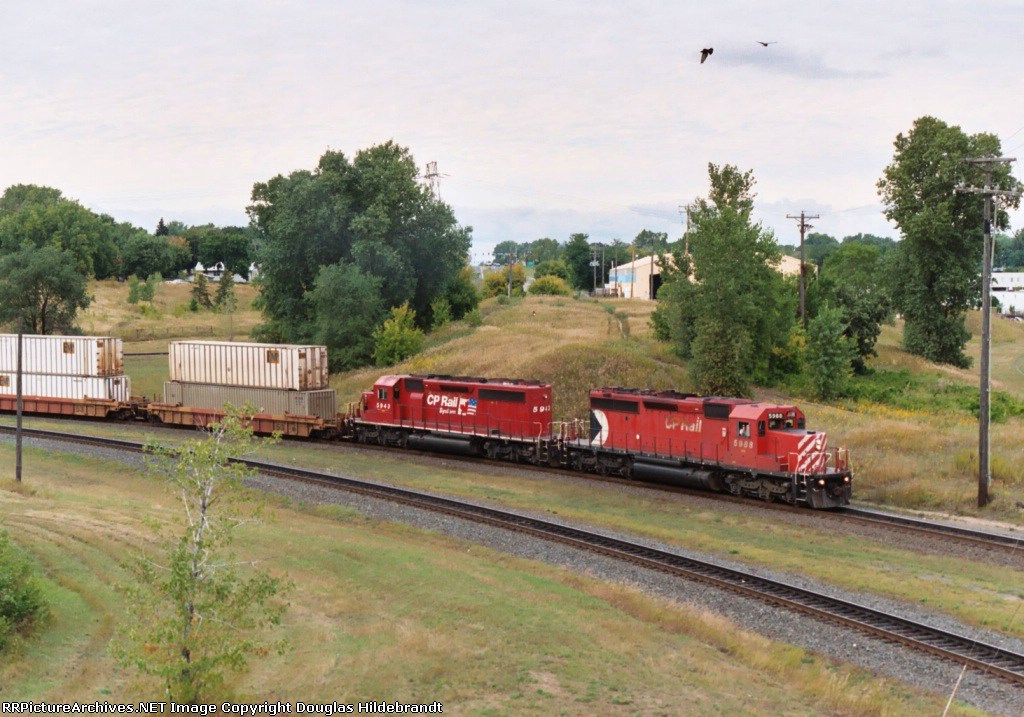 CP SD40-2s